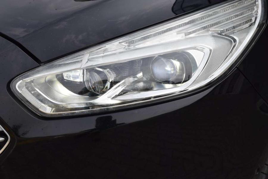 Melns Ford Galaxy 2018 Viļņa, ar dzinēja tilpumu 2.00 L un nobraukumu 275 tūkst. km par 9400 €, foto 29 vietnē AUTOMOTO.COM.LV