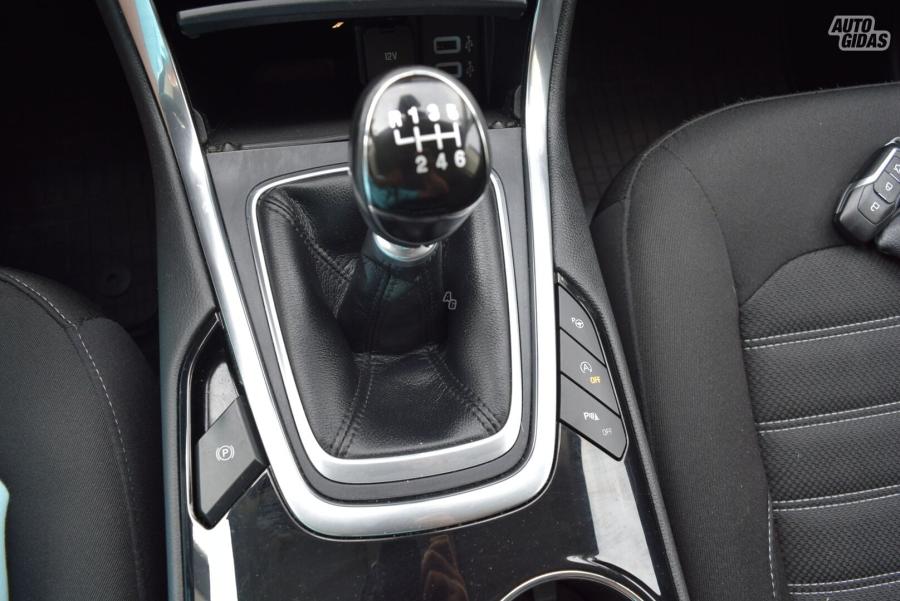 Melns Ford Galaxy 2018 Viļņa, ar dzinēja tilpumu 2.00 L un nobraukumu 275 tūkst. km par 9400 €, foto 18 vietnē AUTOMOTO.COM.LV