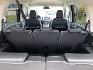 Black Ford Galaxy 2019 in Kaunas, with an engine capacity of 2.00 L and mileage of 276 thousand km for 11999 €, photo 17 on AUTOMOTO.COM.LV