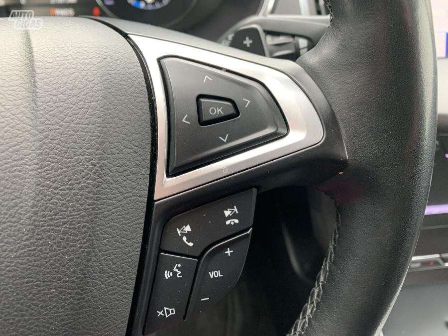 Black Ford Galaxy 2019 in Kaunas, with an engine capacity of 2.00 L and mileage of 276 thousand km for 11999 €, photo 23 on AUTOMOTO.COM.LV