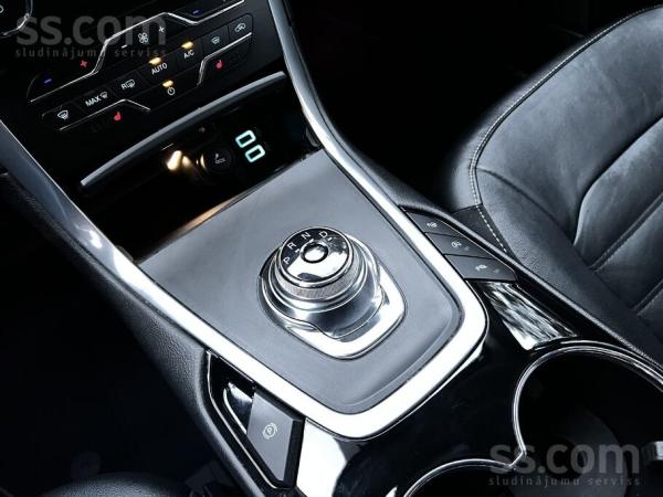 Black Ford Galaxy 2019 in Limbazi, with an engine capacity of 2.00 L and mileage of 188 thousand km for 13945 €, photo 10 on AUTOMOTO.COM.LV
