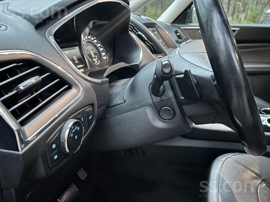 Black Ford Galaxy 2019 in Limbazi, with an engine capacity of 2.00 L and mileage of 188 thousand km for 13945 €, photo 12 on AUTOMOTO.COM.LV