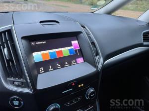 Black Ford Galaxy 2019 in Limbazi, with an engine capacity of 2.00 L and mileage of 188 thousand km for 13945 €, photo 21 on AUTOMOTO.COM.LV