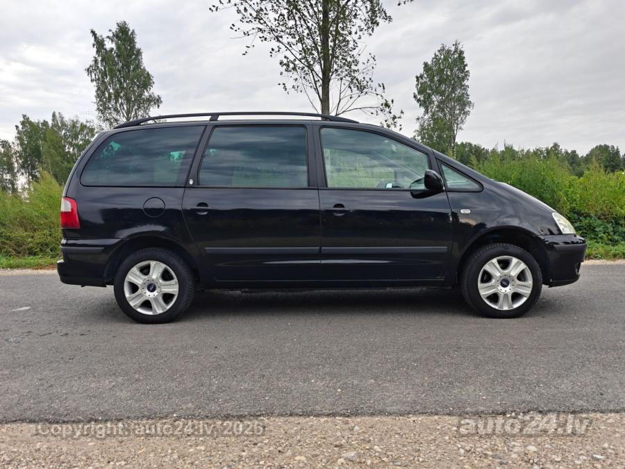 Черный Форд Галакси 2004 в Таллин, объемом двигателя 1.90 л и пробегом 305 тыс. км за 1500 €, фото 5 на AUTOMOTO.COM.LV
