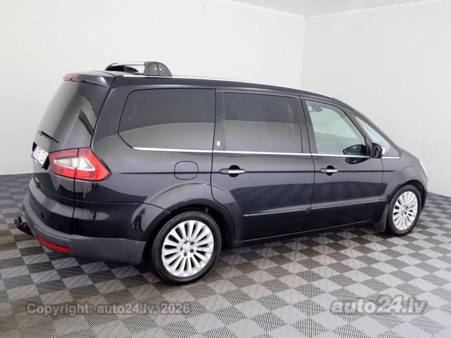 Melns Ford Galaxy 2007 Tallina, ar dzinēja tilpumu 2.00 L un nobraukumu 372 tūkst. km par 3199 €, foto 3 vietnē AUTOMOTO.COM.LV