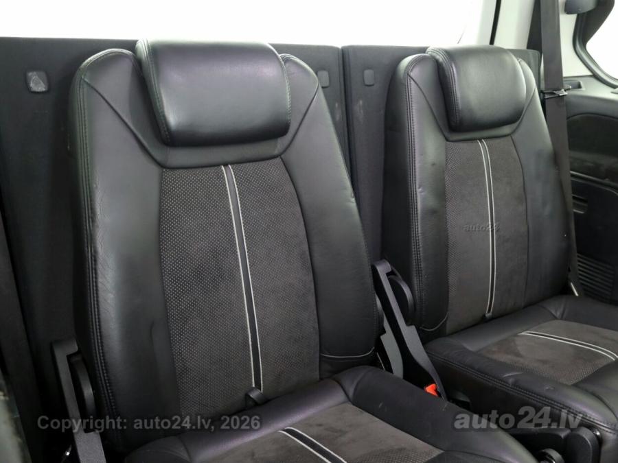 Melns Ford Galaxy 2007 Tallina, ar dzinēja tilpumu 2.00 L un nobraukumu 372 tūkst. km par 3199 €, foto 8 vietnē AUTOMOTO.COM.LV