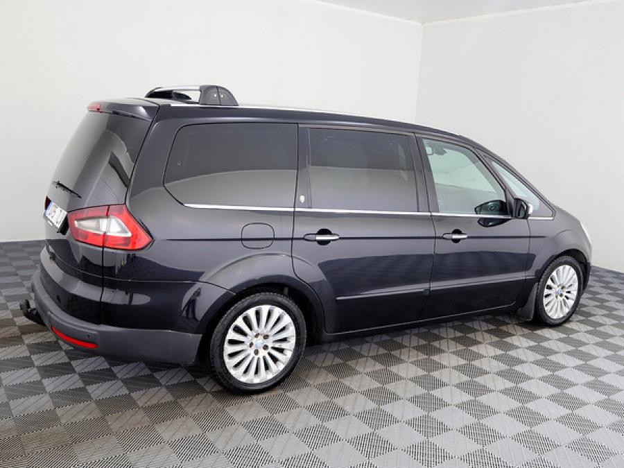 Black Ford Galaxy 2007 in Tallinn, with an engine capacity of 2.00 L and mileage of 372 thousand km for 2799 €, photo 4 on AUTOMOTO.COM.LV