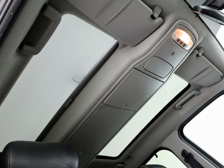 Black Ford Galaxy 2007 in Tallinn, with an engine capacity of 2.00 L and mileage of 372 thousand km for 2799 €, photo 10 on AUTOMOTO.COM.LV