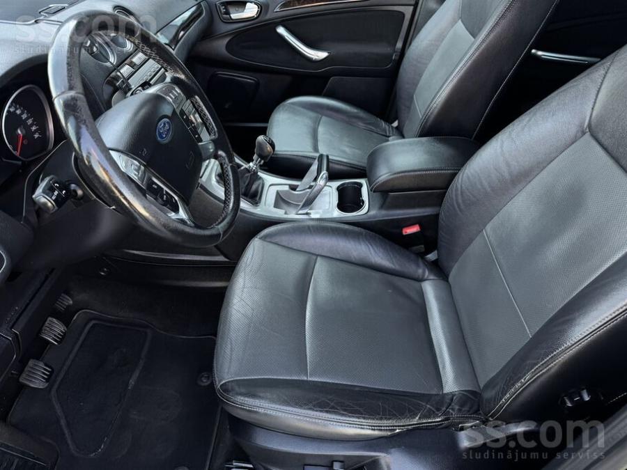 Black Ford Galaxy 2008 in Talsi, with an engine capacity of 1.80 L and mileage of 0 thousand km for 3970 €, photo 11 on AUTOMOTO.COM.LV