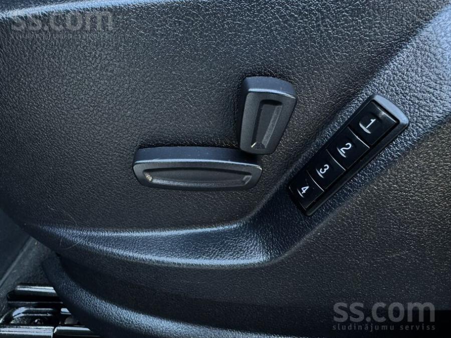 Black Ford Galaxy 2008 in Talsi, with an engine capacity of 1.80 L and mileage of 0 thousand km for 3970 €, photo 12 on AUTOMOTO.COM.LV