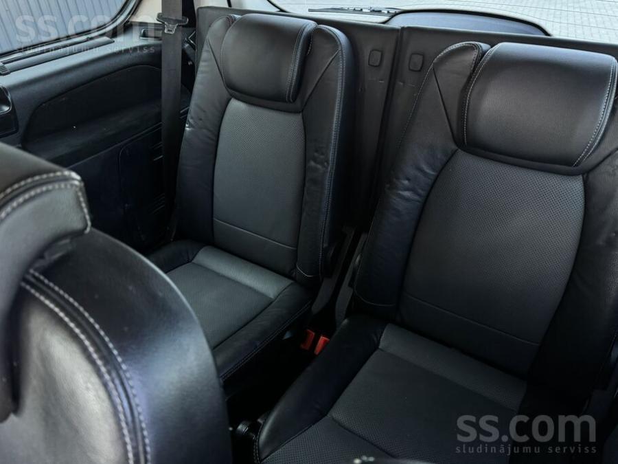 Black Ford Galaxy 2008 in Talsi, with an engine capacity of 1.80 L and mileage of 0 thousand km for 3970 €, photo 15 on AUTOMOTO.COM.LV