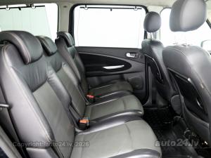 Black Ford Galaxy 2008 in Tallinn, with an engine capacity of 2.00 L and mileage of 287 thousand km for 2199 €, photo 8 on AUTOMOTO.COM.LV