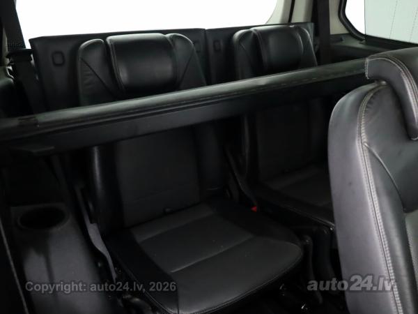 Melns Ford Galaxy 2008 Tallina, ar dzinēja tilpumu 2.00 L un nobraukumu 287 tūkst. km par 2199 €, foto 8 vietnē AUTOMOTO.COM.LV