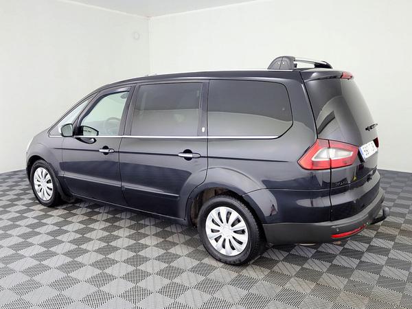 Black Ford Galaxy 2008 in Tallinn, with an engine capacity of 2.00 L and mileage of 287 thousand km for 2199 €, photo 4 on AUTOMOTO.COM.LV