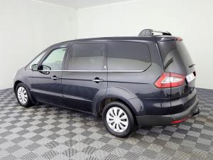 Black Ford Galaxy 2008 in Tallinn, with an engine capacity of 2.00 L and mileage of 287 thousand km for 2199 €, photo 13 on AUTOMOTO.COM.LV