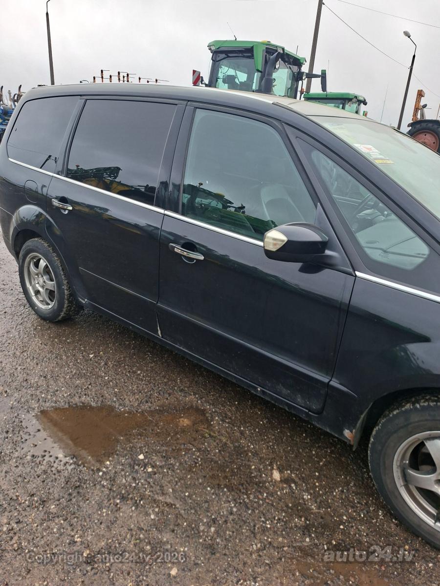 Black Ford Galaxy 2009 in Tallinn, with an engine capacity of 2.20 L and mileage of 0 thousand km for 3400 €, photo 1 on AUTOMOTO.COM.LV