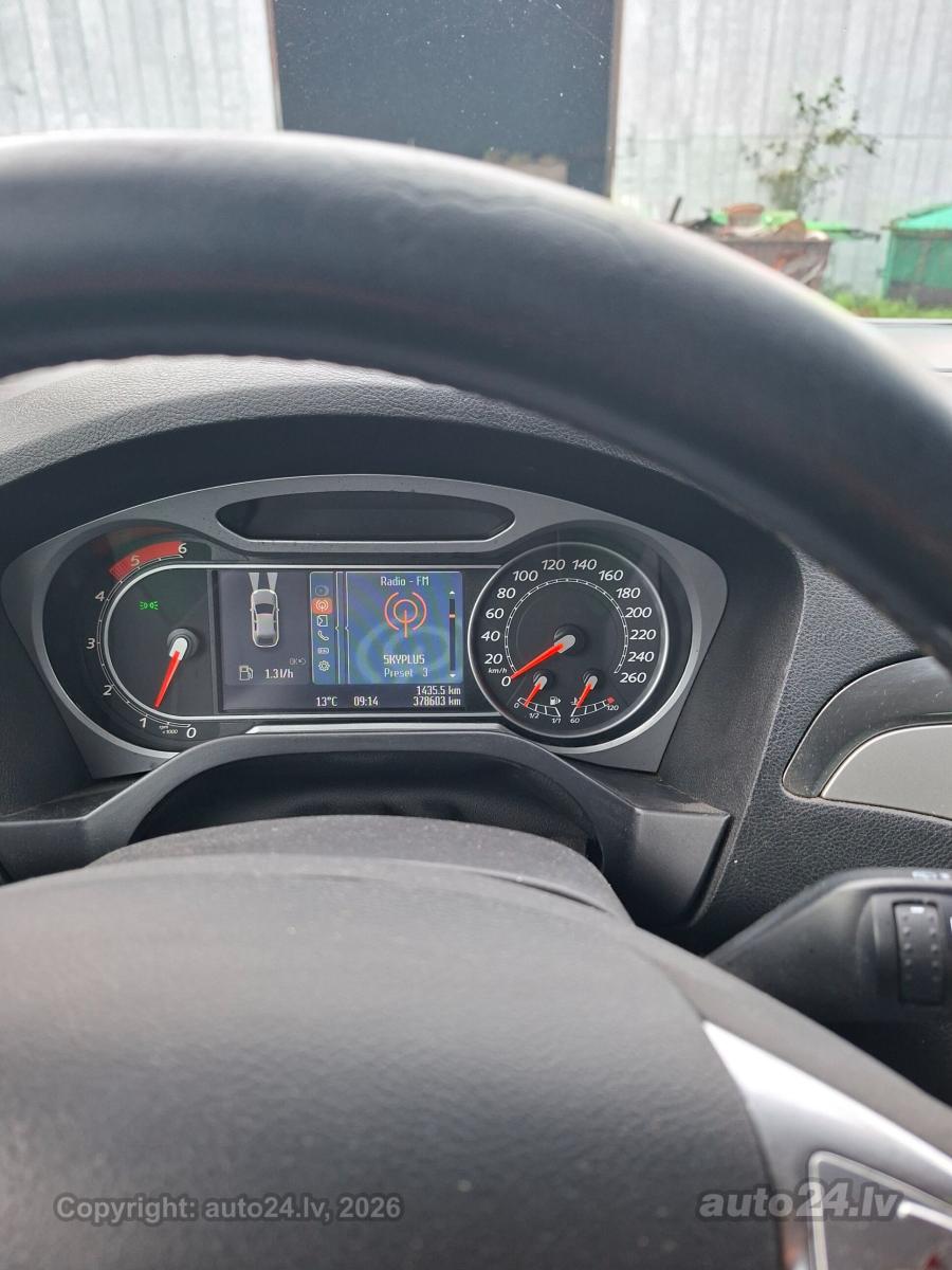Black Ford Galaxy 2009 in Tallinn, with an engine capacity of 2.20 L and mileage of 0 thousand km for 3400 €, photo 8 on AUTOMOTO.COM.LV