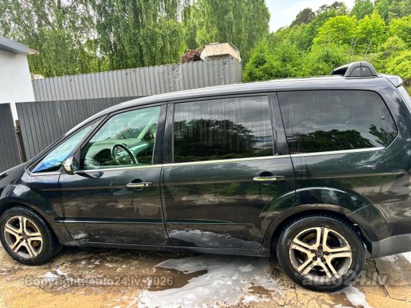Melns Ford Galaxy 2010 Pērnava, ar dzinēja tilpumu 2.00 L un nobraukumu 0 tūkst. km par 3999 €, foto 5 vietnē AUTOMOTO.COM.LV