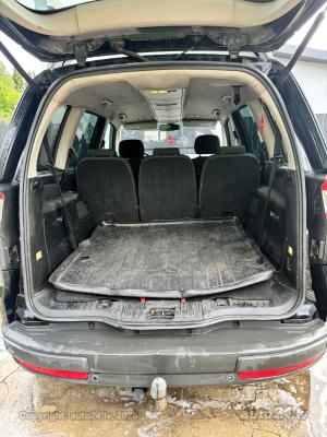 Black Ford Galaxy 2010 in Parnu, with an engine capacity of 2.00 L and mileage of 0 thousand km for 3999 €, photo 9 on AUTOMOTO.COM.LV