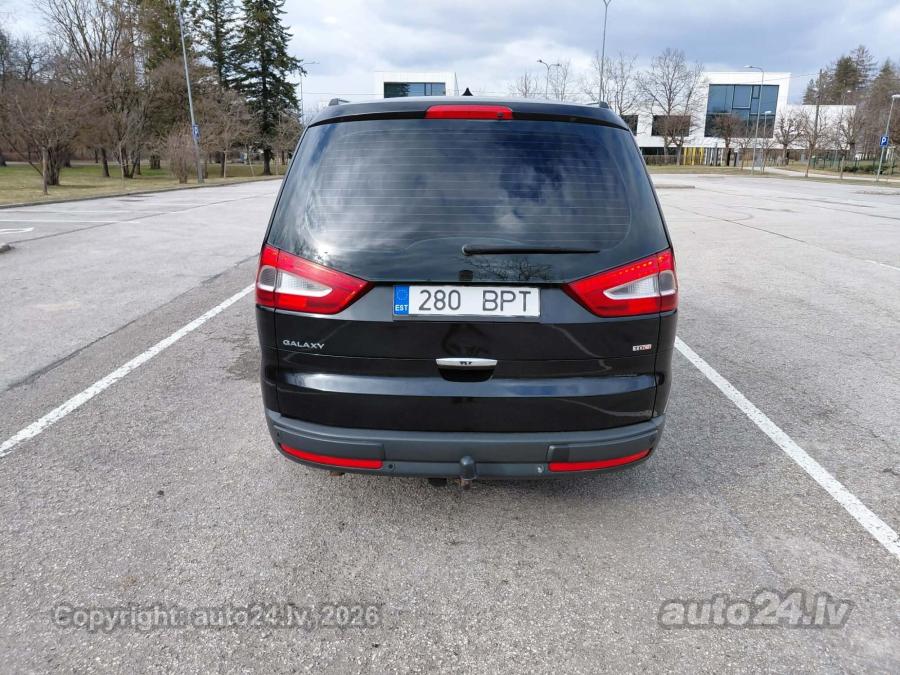 Melns Ford Galaxy 2011 Tallina, ar dzinēja tilpumu 2.00 L un nobraukumu 287 tūkst. km par 8700 €, foto 3 vietnē AUTOMOTO.COM.LV