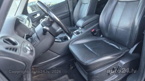 Black Ford Galaxy 2011 in Tallinn, with an engine capacity of 2.00 L and mileage of 250 thousand km for 6800 €, photo 8 on AUTOMOTO.COM.LV
