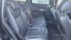 Black Ford Galaxy 2011 in Tallinn, with an engine capacity of 2.00 L and mileage of 250 thousand km for 6800 €, photo 13 on AUTOMOTO.COM.LV