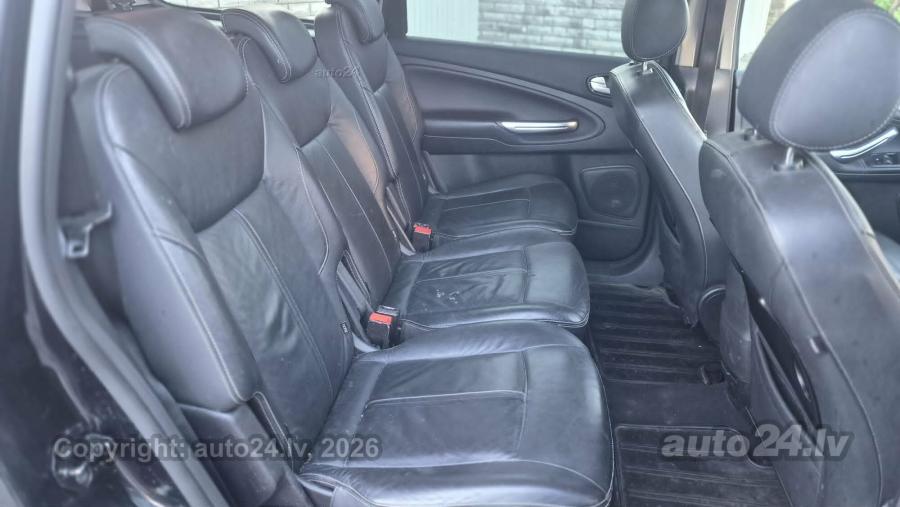 Black Ford Galaxy 2011 in Tallinn, with an engine capacity of 2.00 L and mileage of 250 thousand km for 6800 €, photo 13 on AUTOMOTO.COM.LV