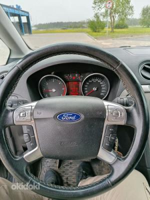 Black Ford Galaxy 2011 in Sillamae, with an engine capacity of 0.00 L and mileage of 252 thousand km for 4599 €, photo 9 on AUTOMOTO.COM.LV