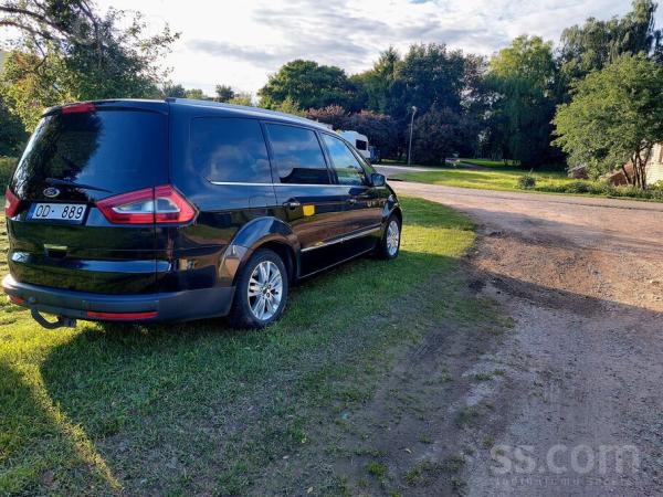 Melns Ford Galaxy 2012 Liepāja, ar dzinēja tilpumu 2.00 L un nobraukumu 337 tūkst. km par 4300 €, foto 4 vietnē AUTOMOTO.COM.LV