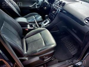 Black Ford Galaxy 2012 in Liepaja, with an engine capacity of 2.00 L and mileage of 337 thousand km for 3900 €, photo 5 on AUTOMOTO.COM.LV
