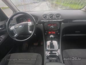 Black Ford Galaxy 2012 in Tallinn, with an engine capacity of 2.00 L and mileage of 0 thousand km for 4500 €, photo 7 on AUTOMOTO.COM.LV