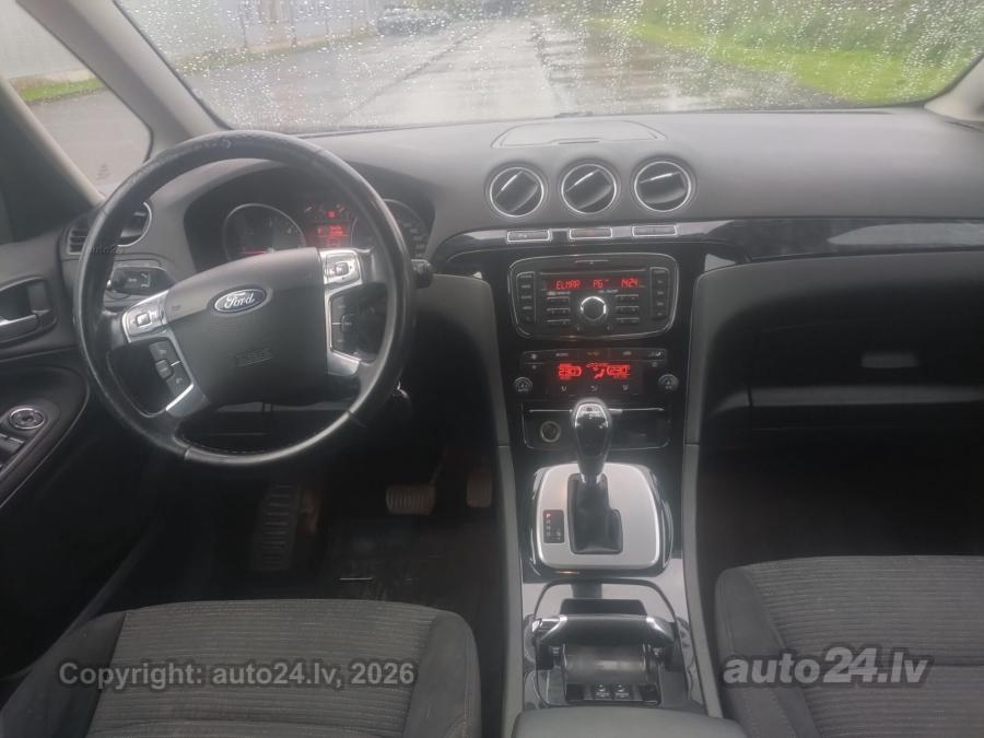 Black Ford Galaxy 2012 in Tallinn, with an engine capacity of 2.00 L and mileage of 0 thousand km for 4500 €, photo 7 on AUTOMOTO.COM.LV