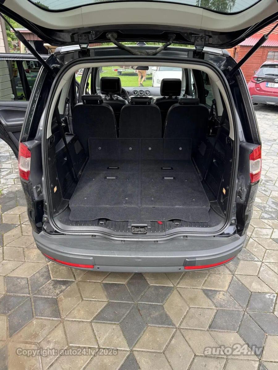 Melns Ford Galaxy 2013 Tallina, ar dzinēja tilpumu 2.00 L un nobraukumu 216 tūkst. km par 8000 €, foto 11 vietnē AUTOMOTO.COM.LV