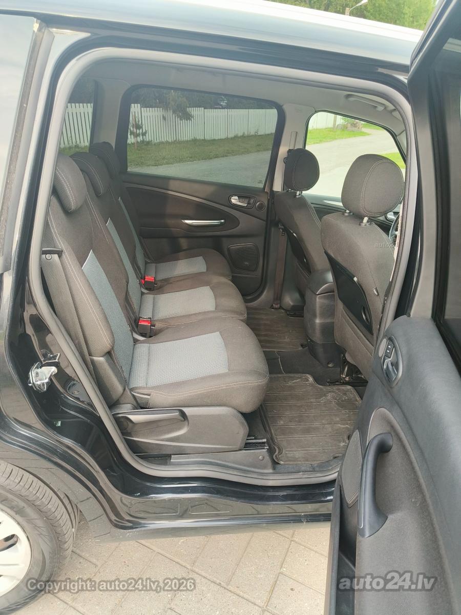 Black Ford Galaxy 2013 in Tallinn, with an engine capacity of 2.00 L and mileage of 317 thousand km for 5600 €, photo 7 on AUTOMOTO.COM.LV