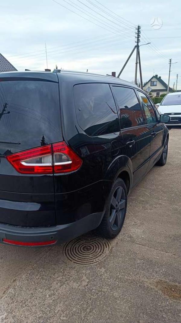 Black Ford Galaxy 2013 in Marijampole, with an engine capacity of 2.00 L and mileage of 243 thousand km for 5000 €, photo 3 on AUTOMOTO.COM.LV