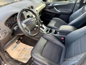 Melns Ford Galaxy 2014 Tartu, ar dzinēja tilpumu 2.00 L un nobraukumu 365 tūkst. km par 5990 €, foto 14 vietnē AUTOMOTO.COM.LV