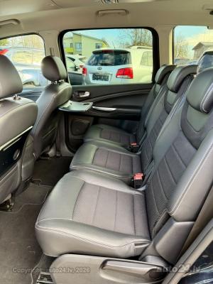 Melns Ford Galaxy 2014 Tartu, ar dzinēja tilpumu 2.00 L un nobraukumu 365 tūkst. km par 5990 €, foto 26 vietnē AUTOMOTO.COM.LV
