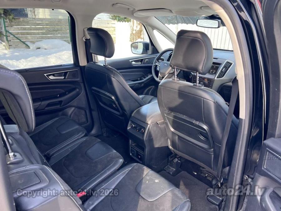 Melns Ford Galaxy 2016 Tallina, ar dzinēja tilpumu 2.00 L un nobraukumu 244 tūkst. km par 9800 €, foto 5 vietnē AUTOMOTO.COM.LV
