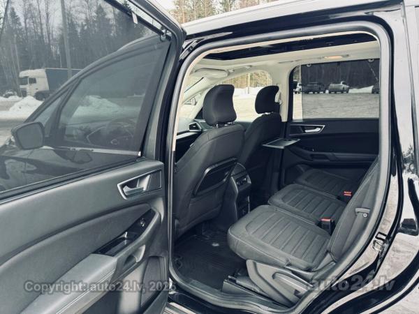 Black Ford Galaxy 2016 in Tallinn, with an engine capacity of 2.00 L and mileage of 170 thousand km for 11700 €, photo 8 on AUTOMOTO.COM.LV