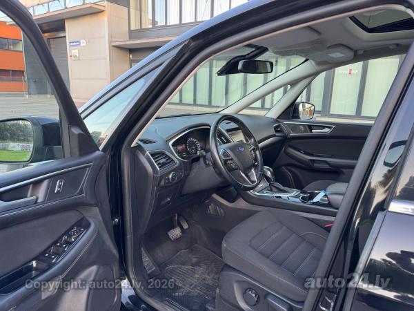 Melns Ford Galaxy 2016 Tallina, ar dzinēja tilpumu 2.00 L un nobraukumu 170 tūkst. km par 9990 €, foto 8 vietnē AUTOMOTO.COM.LV