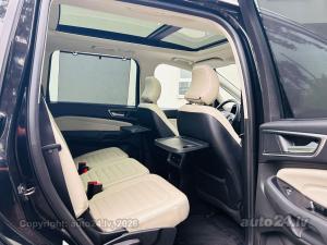 Melns Ford Galaxy 2016 Tallina, ar dzinēja tilpumu 2.00 L un nobraukumu 233 tūkst. km par 14950 €, foto 8 vietnē AUTOMOTO.COM.LV