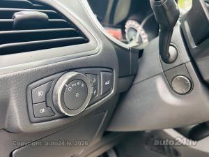 Melns Ford Galaxy 2016 Tallina, ar dzinēja tilpumu 2.00 L un nobraukumu 233 tūkst. km par 14950 €, foto 14 vietnē AUTOMOTO.COM.LV
