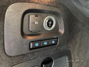 Melns Ford Galaxy 2016 Tallina, ar dzinēja tilpumu 2.00 L un nobraukumu 233 tūkst. km par 14950 €, foto 21 vietnē AUTOMOTO.COM.LV