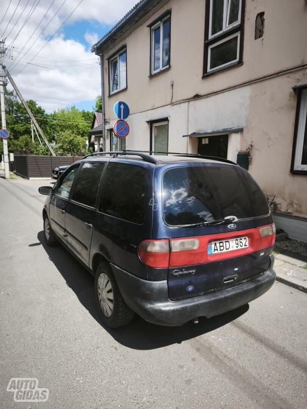 Zils Ford Galaxy 1997 Kauņa, ar dzinēja tilpumu 2.00 L un nobraukumu 225 tūkst. km par 400 €, foto 4 vietnē AUTOMOTO.COM.LV