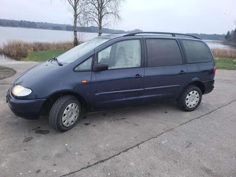 Blue Ford Galaxy 1998 in Utena, with an engine capacity of 1.90 L and mileage of 299 thousand km for 990 €, photo 3 on AUTOMOTO.COM.LV