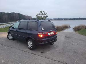 Blue Ford Galaxy 1998 in Utena, with an engine capacity of 1.90 L and mileage of 299 thousand km for 990 €, photo 4 on AUTOMOTO.COM.LV