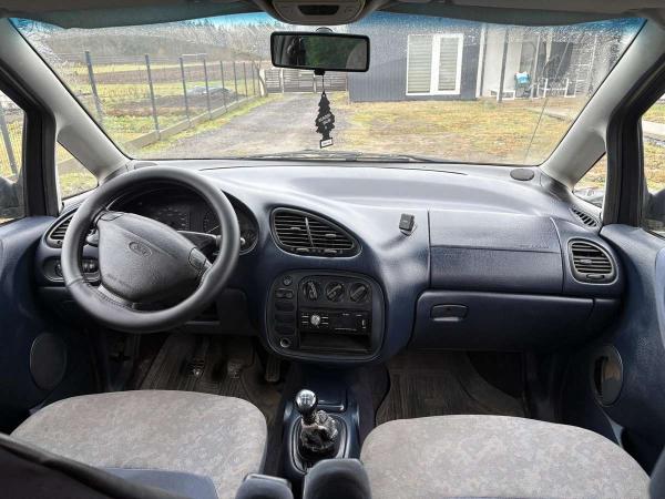 Zils Ford Galaxy 1999 Kauņa, ar dzinēja tilpumu 1.90 L un nobraukumu 303 tūkst. km par 1300 €, foto 8 vietnē AUTOMOTO.COM.LV