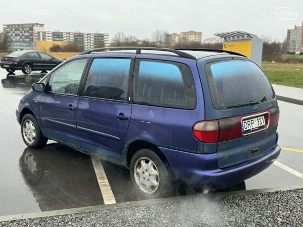 Zils Ford Galaxy 1999 Panevēža, ar dzinēja tilpumu 1.90 L un nobraukumu 276 tūkst. km par 500 €, foto 5 vietnē AUTOMOTO.COM.LV