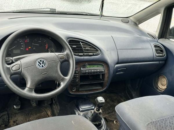Zils Ford Galaxy 1999 Panevēža, ar dzinēja tilpumu 1.90 L un nobraukumu 276 tūkst. km par 500 €, foto 9 vietnē AUTOMOTO.COM.LV
