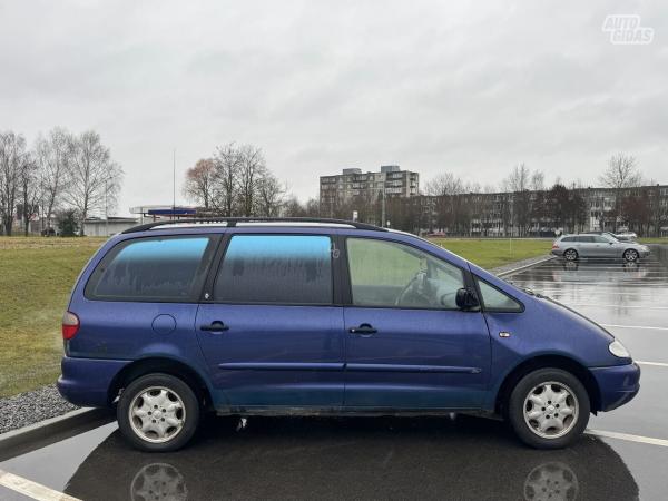 Zils Ford Galaxy 1999 Panevēža, ar dzinēja tilpumu 1.90 L un nobraukumu 277 tūkst. km par 450 €, foto 4 vietnē AUTOMOTO.COM.LV
